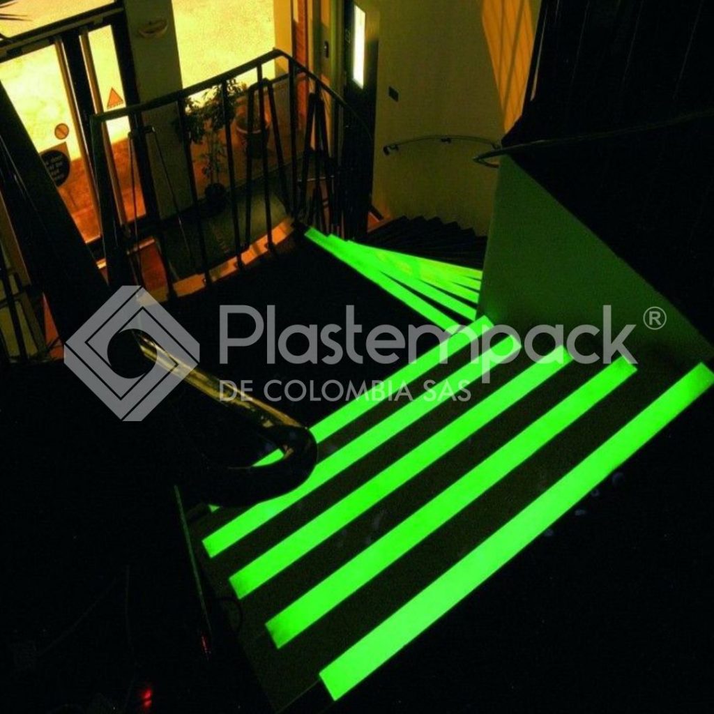 Cinta Adhesiva Antideslizante Fotoluminiscente 5CM X 5Mtrs